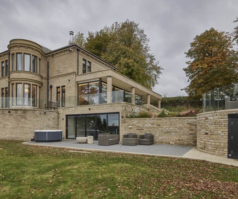 Case Studies: Lonewood House - Baildon | Express Bi-Folds
