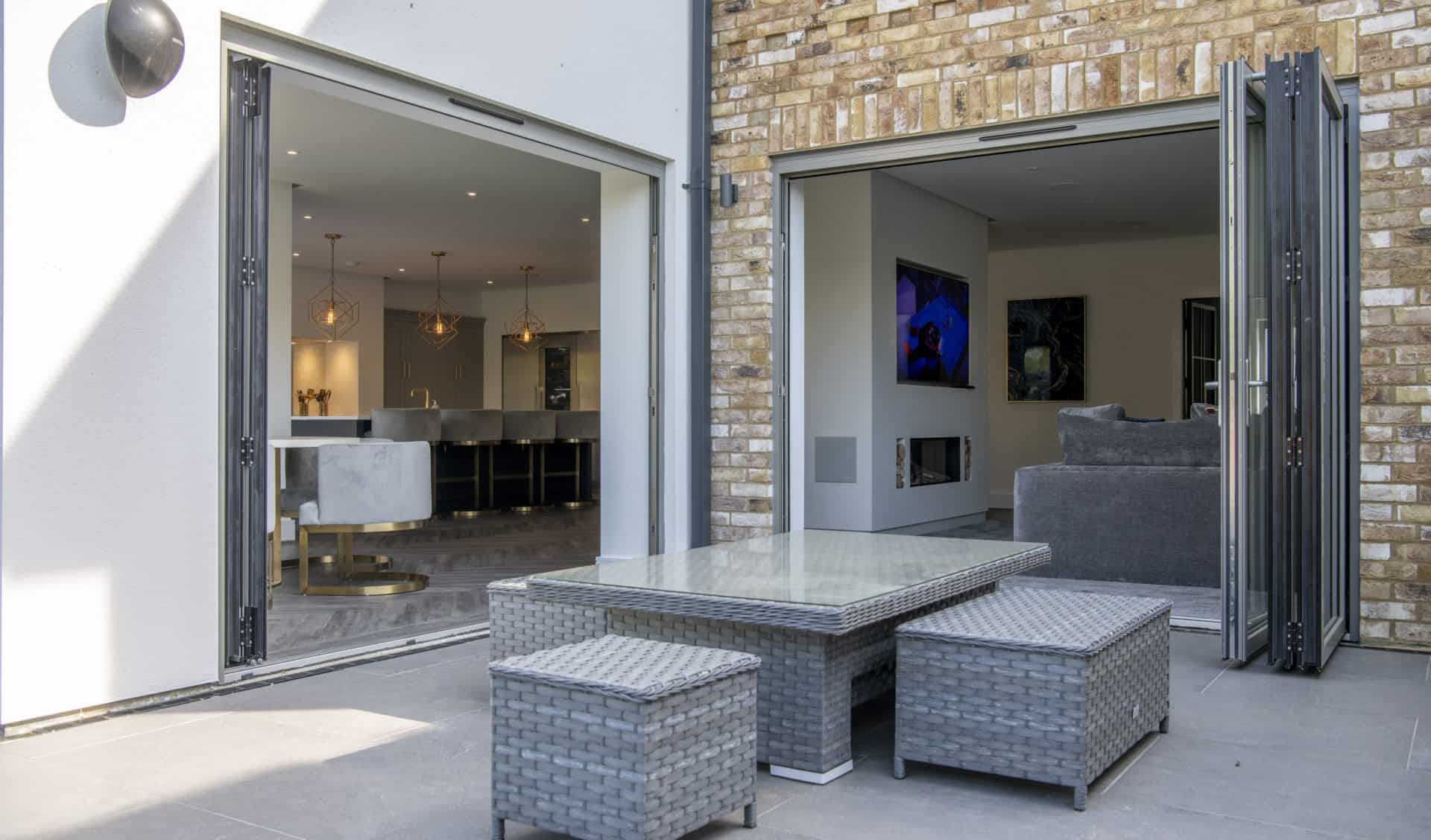 Express Bi-Folding Doors | Bespoke Aluminium Windows & Doors