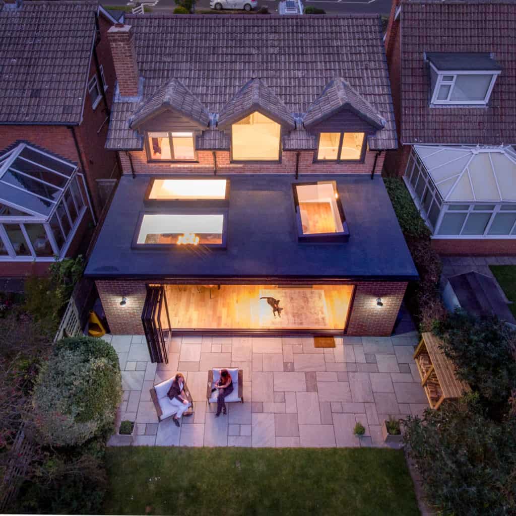 8 Flat Roof Extension Ideas for Your Home | Express