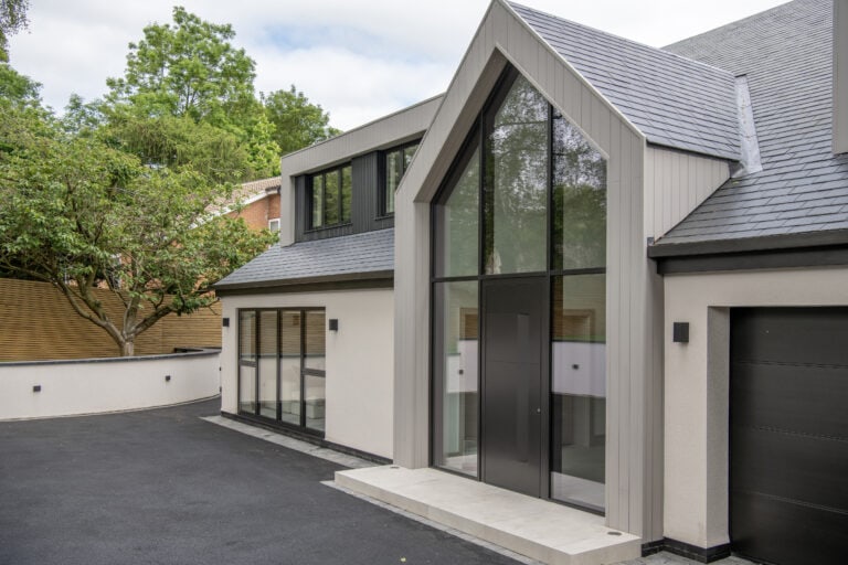 A Beginner's Guide to Oriel Windows