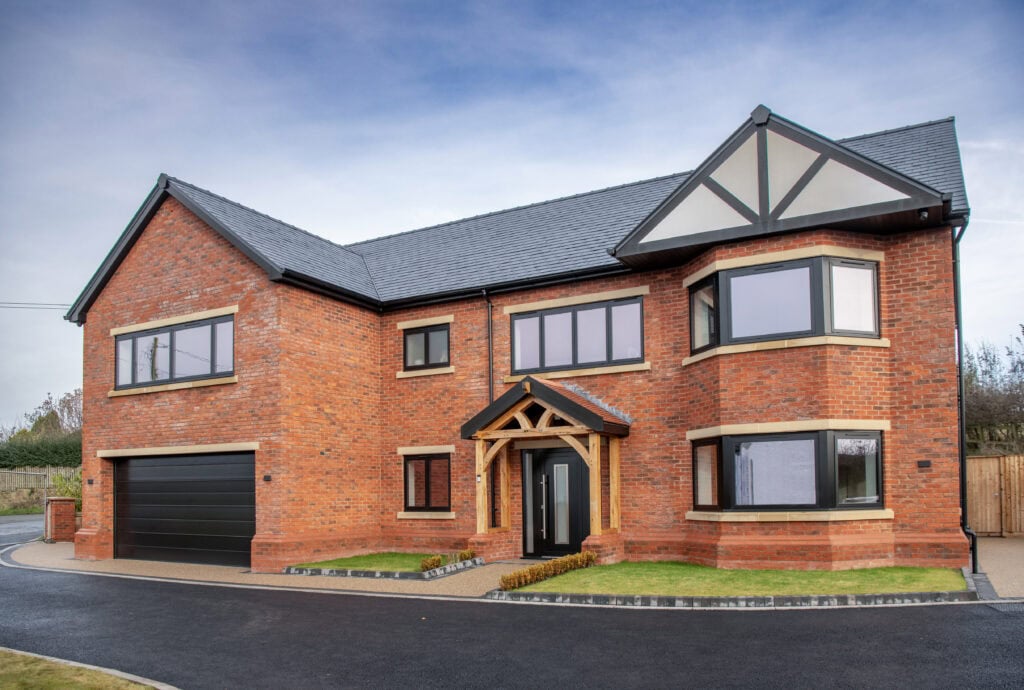 Modern Bay Windows | Bespoke Aluminium Bay Windows | Express